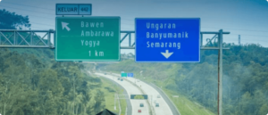Wajib Tahu Arti Rambu Warna Hijau, Biru di Jalan Tol - Apa Aja Ada