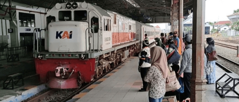 Penumpang Kereta Melebihi Relasi Bisa Kena Denda dan Sanksi Berat ...